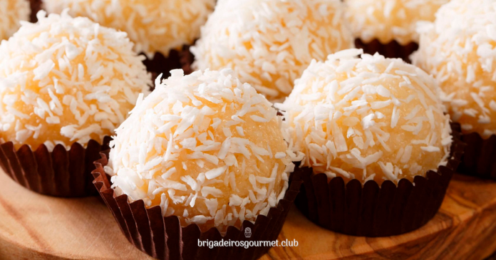 Receita de Brigadeiro Gourmet de Coco | Brigadeiro Gourmet